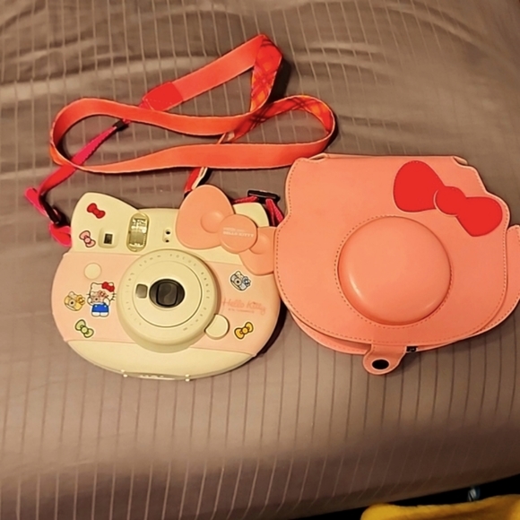 Fujifilm | Cameras, Photo & Video | Hello Kitty Fuji Instax Camera ...